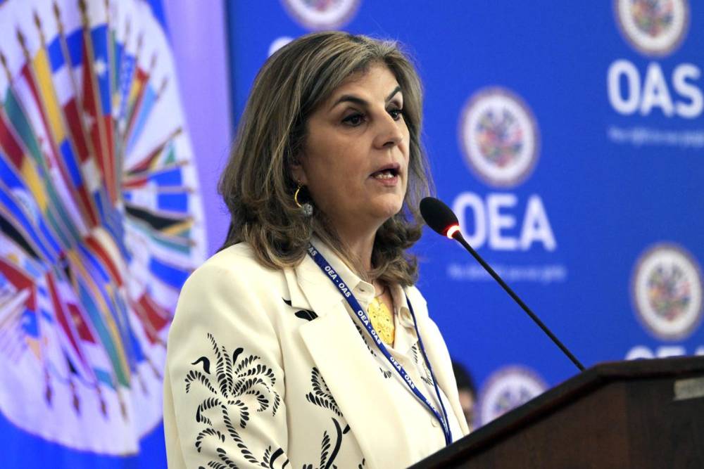Ella es Laura Gil, quien llega al segundo cargo de la OEA