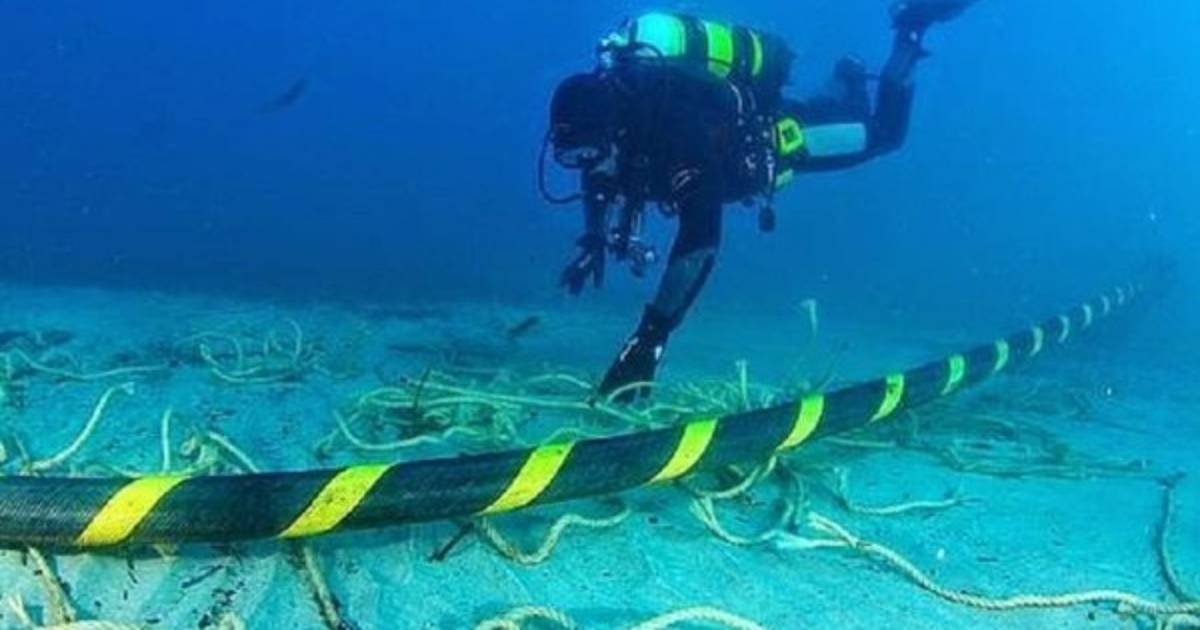 Alcatel-Lucent instalará red de cable entre Panamá y Florida