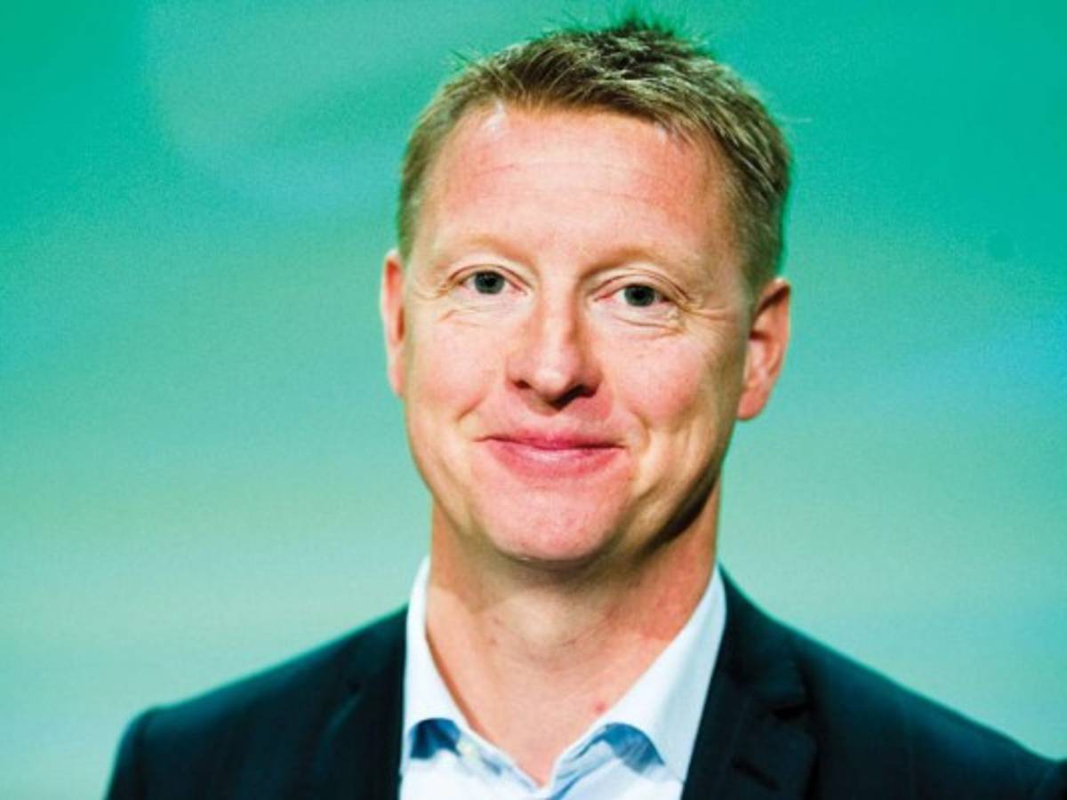 CEO de Ericsson presenta renuncia con efecto inmediato
