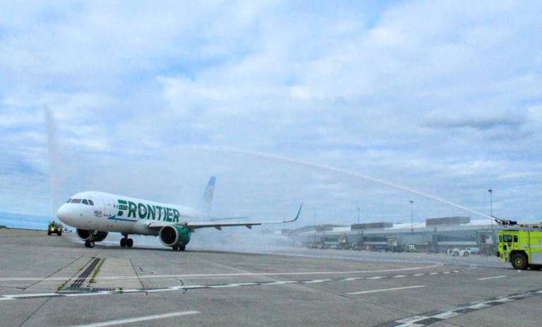 Frontier presenta nueva oferta para Costa Rica y El Salvador