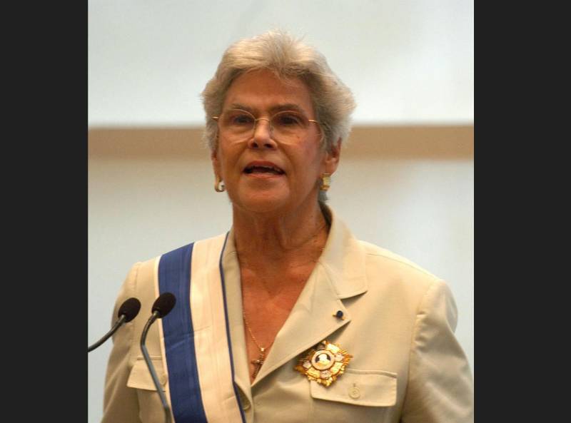 Recuerdan a Violeta Barrios de Chamorro como la presidenta que llevó la ...