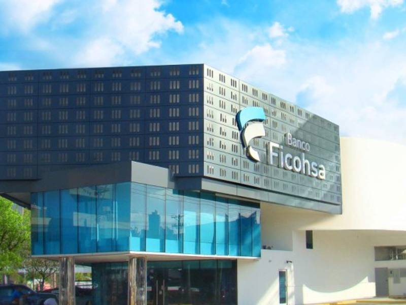 Ficohsa inaugura sucursal en Panamá