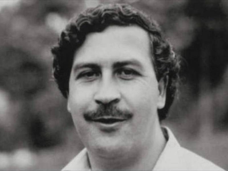 Exhuman restos de exministro asesinado por orden de Pablo Escobar