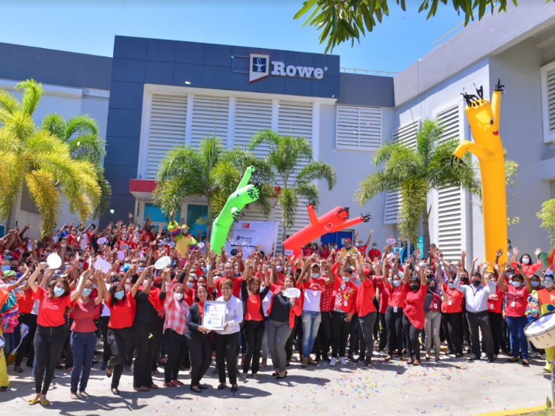 LABORATORIOS ROWE – División Planta: Un solo barco, un solo equipo